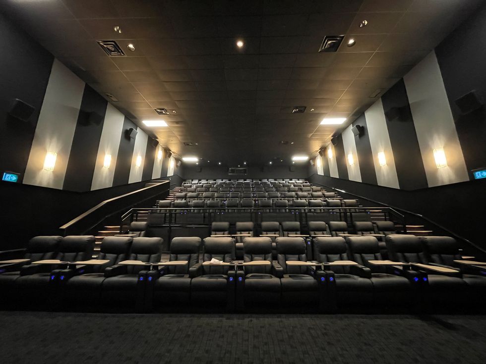 Cinéma Cineplex Forum New VIP Experience Is Worth Every Penny (PHOTOS ...