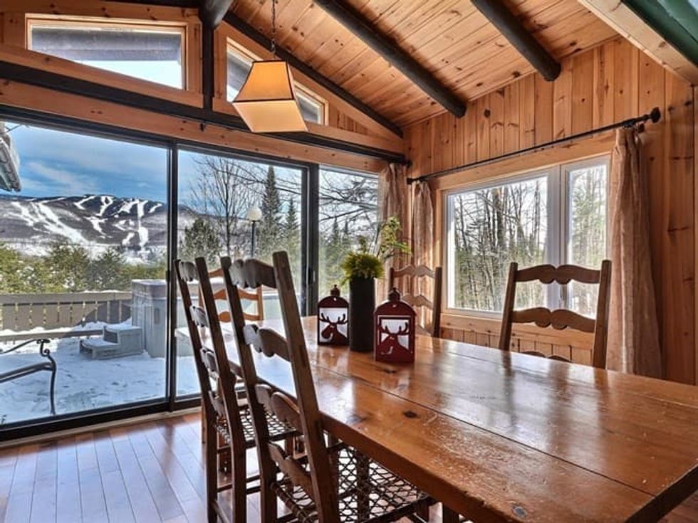 6 Cheap Chalets To Rent With Your BFFs In Quebec This Summer - MTL Blog